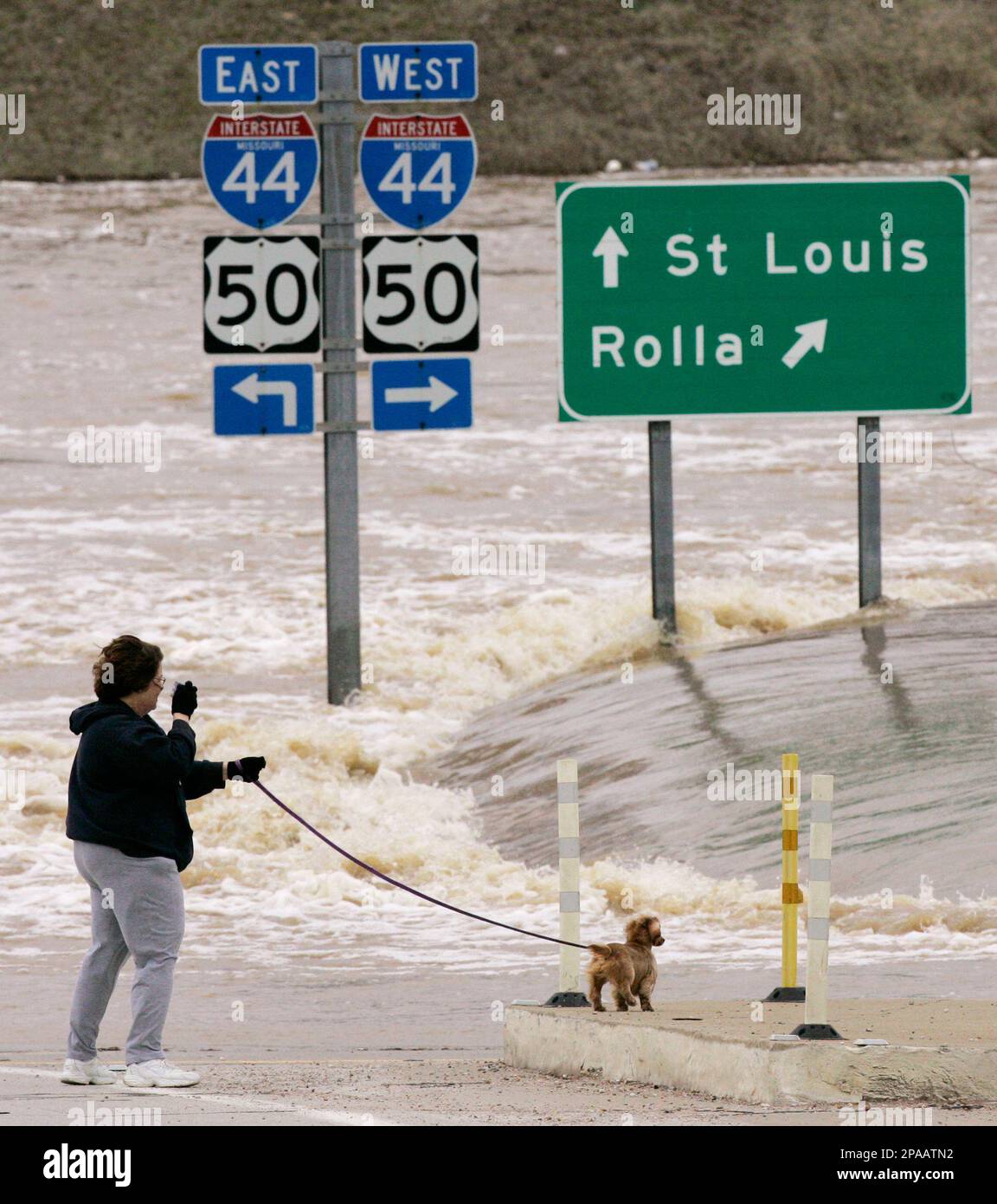 The curious visit the flooded intersection of Missouri state route 141 ...