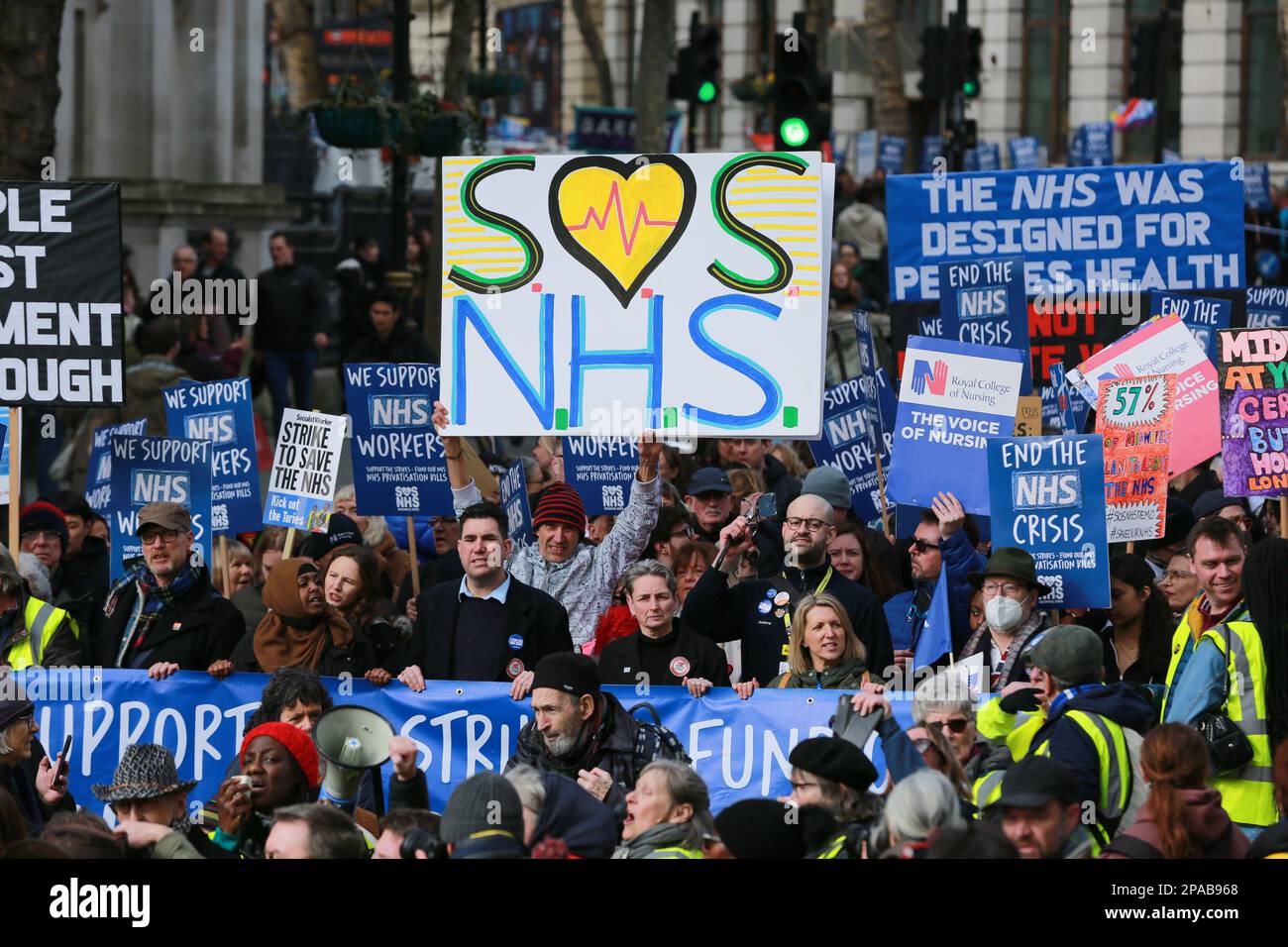 Patient get news from doctor hi-res stock photography and images - Alamy