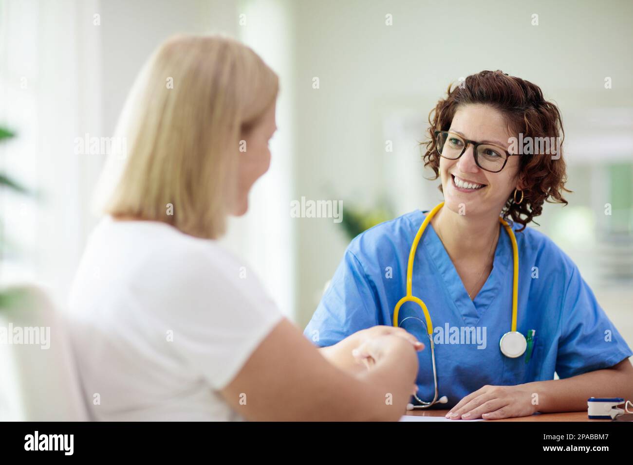 Woman dizzy hospital hi-res stock photography and images - Alamy