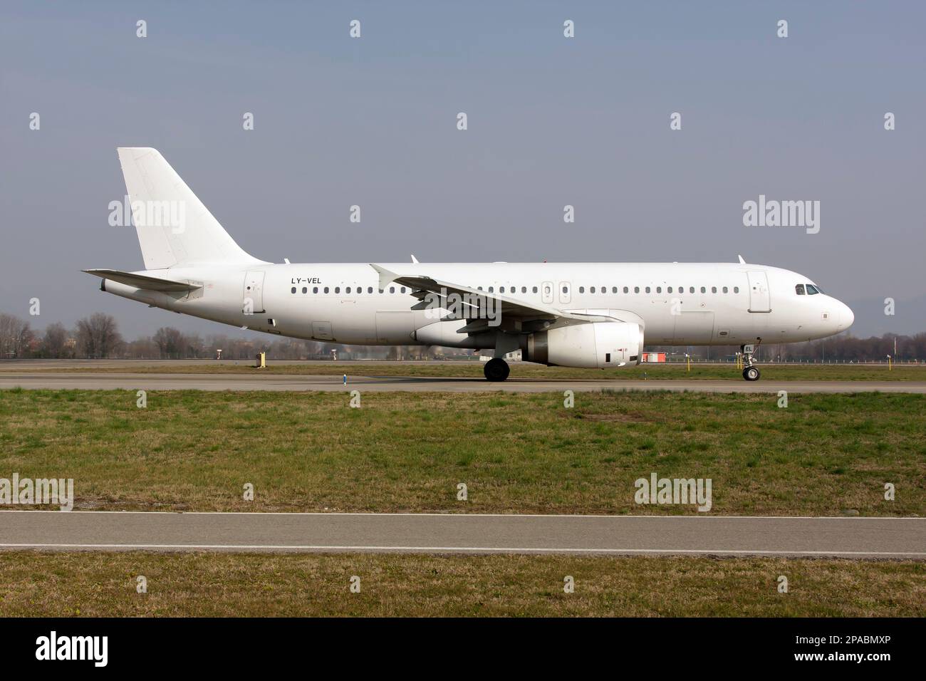 Logo avia avion hi-res stock photography and images - Alamy