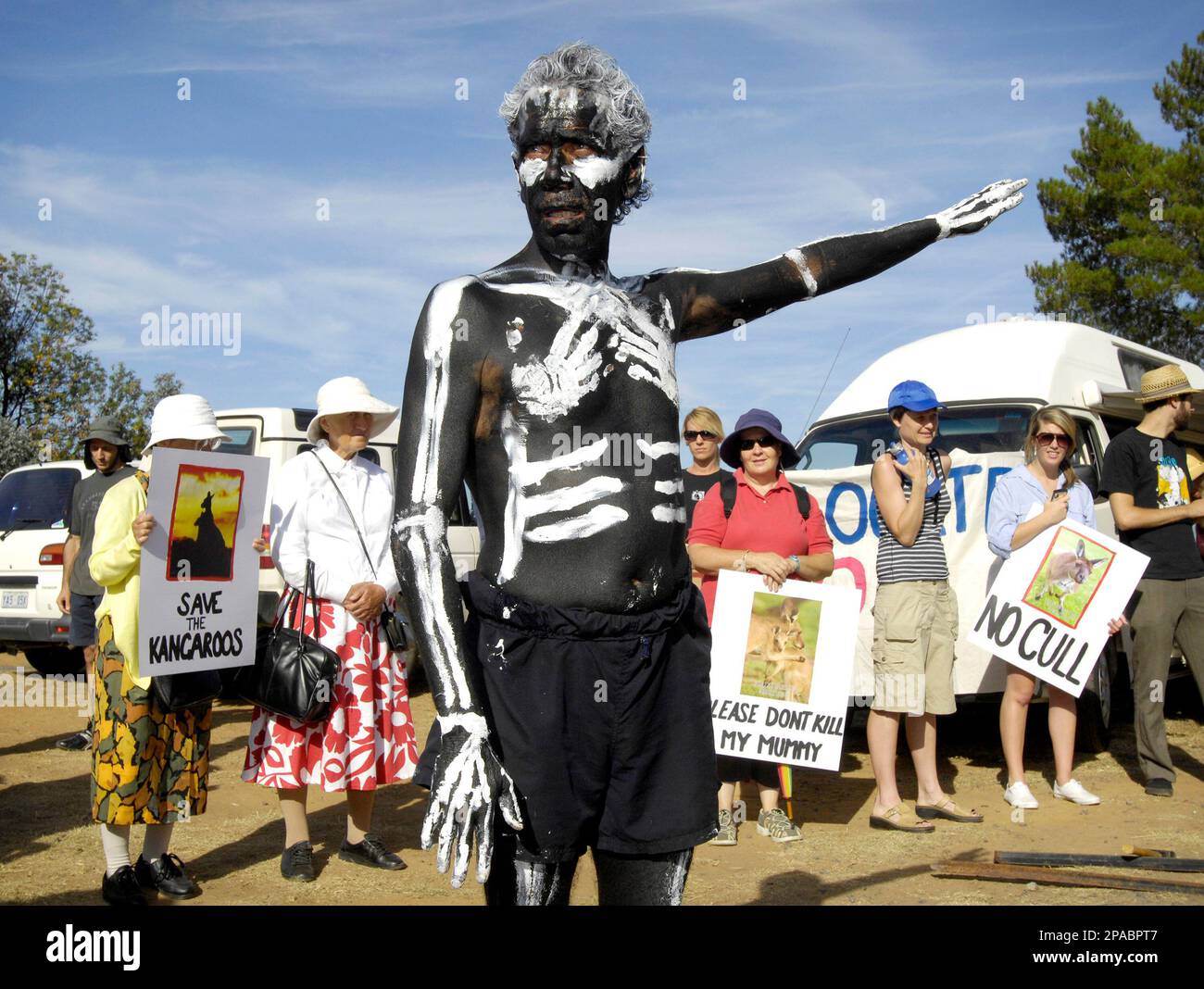 Gunilaroi Tribe member Robert Craigie speaks to protesters about the ...