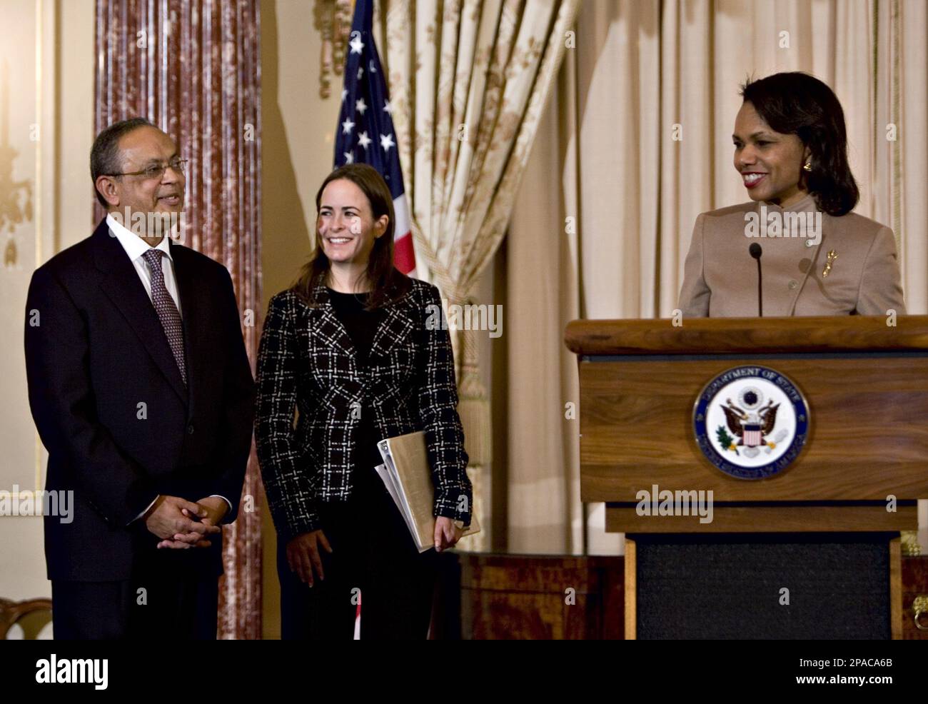 U.S. Secretary of State Condoleezza Rice, right, introduces Texas ...