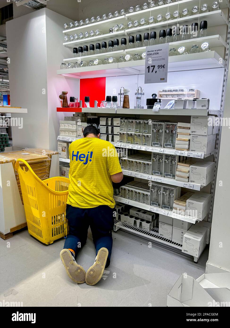 Ikea paris hi-res stock photography and images - Alamy