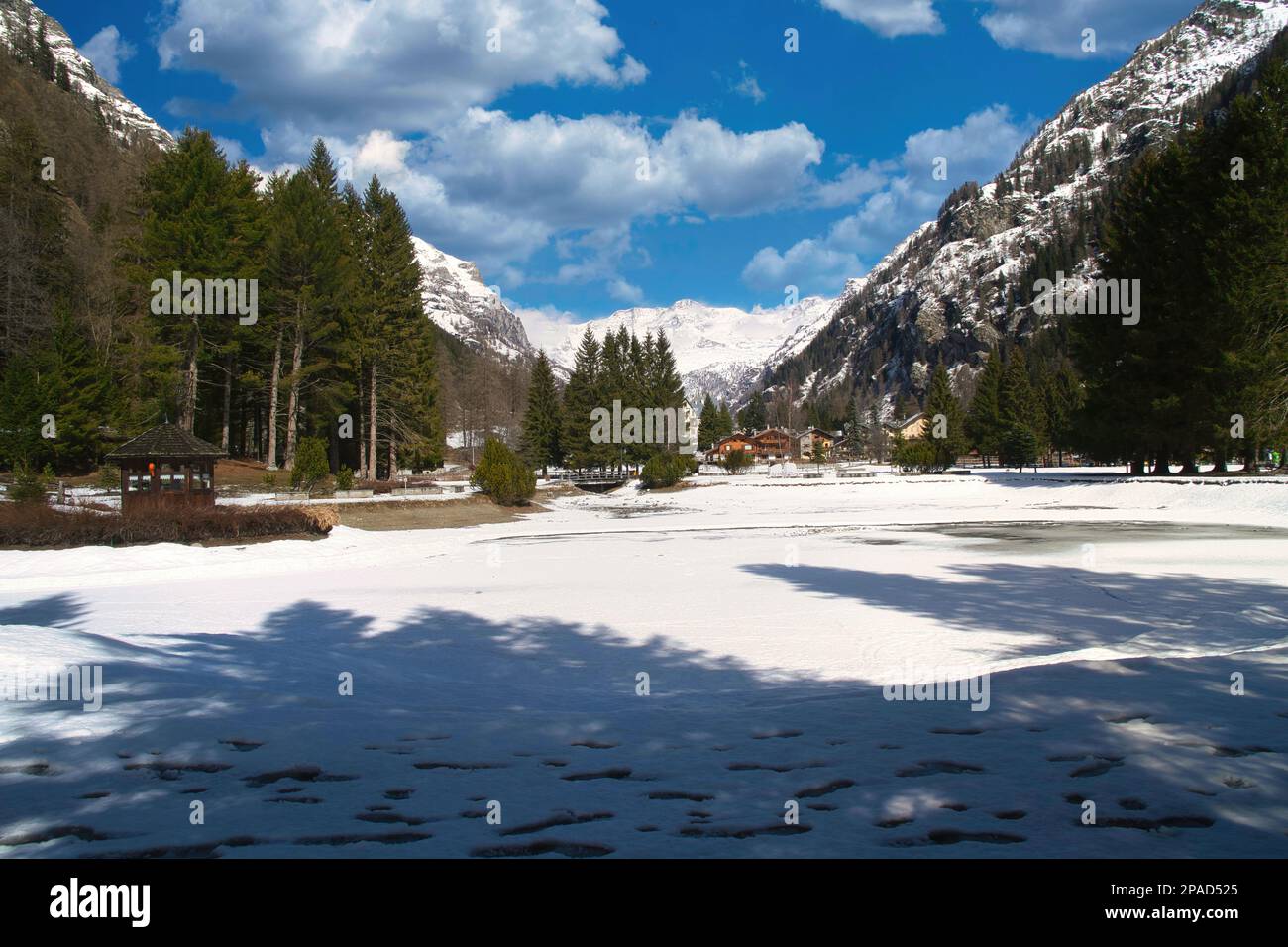 Lake Gover in winter. The lake near Gressoney is a popular tourist ...