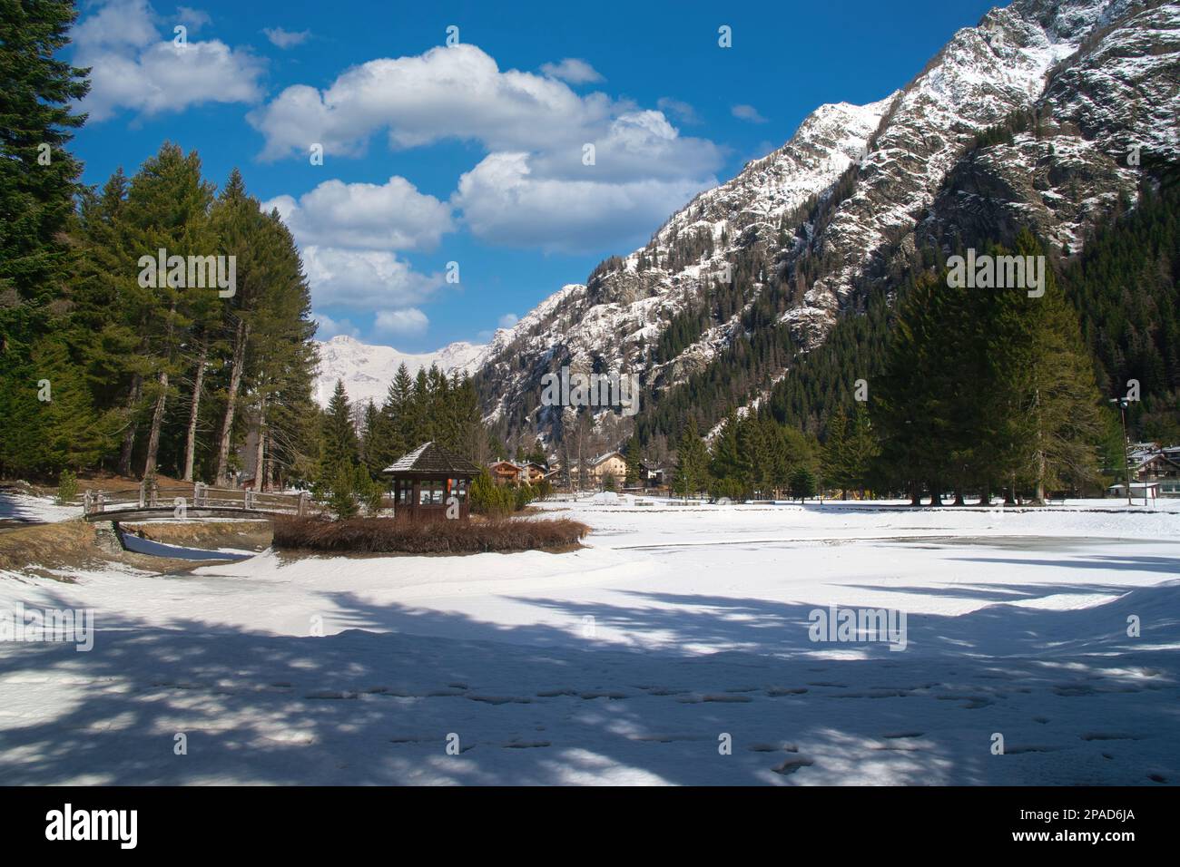 Lake Gover in winter. The lake near Gressoney is a popular tourist ...