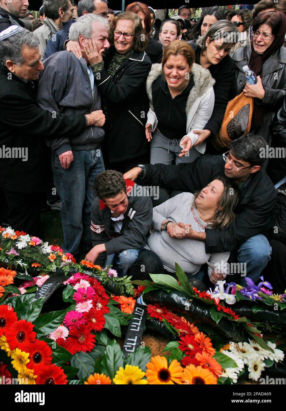 Miri Dan-Gur, the mother of Israeli soldier Staff Sgt. Eran Dan-Gur ...