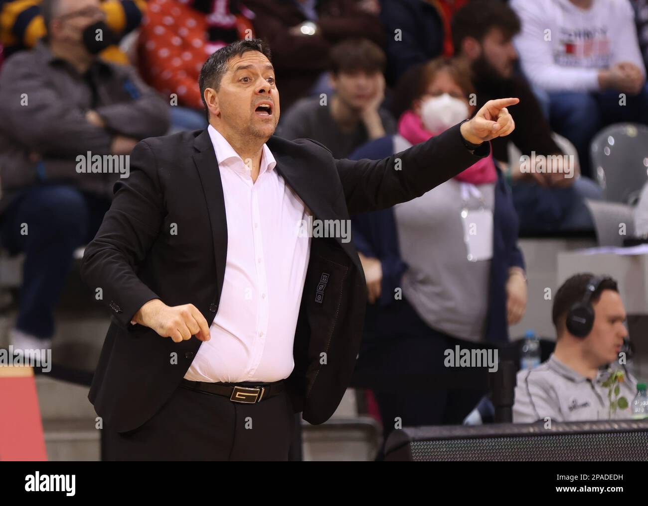 Headcoach sasa filipovski wuerzburg baskets hi-res stock photography ...