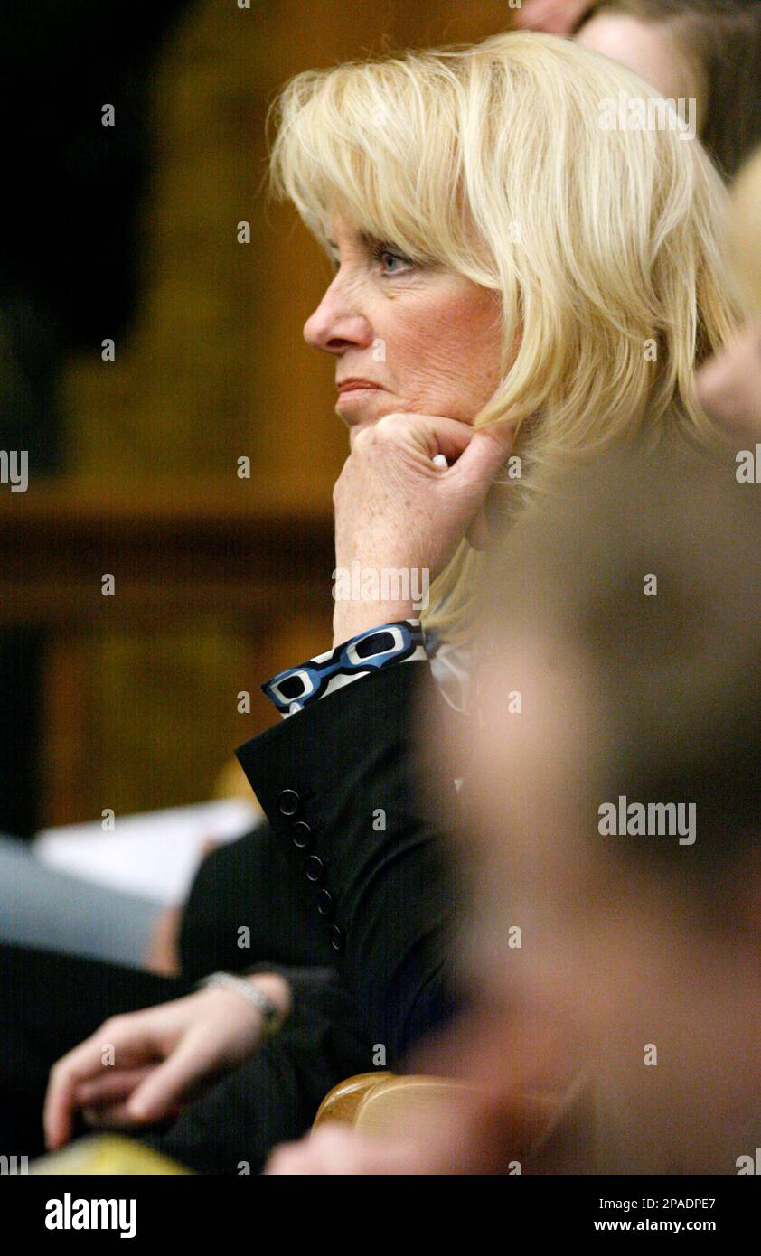 Patricia Porter, victim Jessie Davis's mother, waits to address the ...