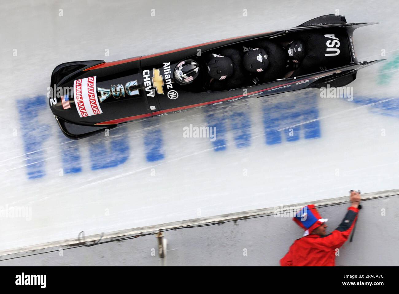 Team USA 1 with driver Steven Holcomb, Pavle Jovanovic, Steve Mesler ...
