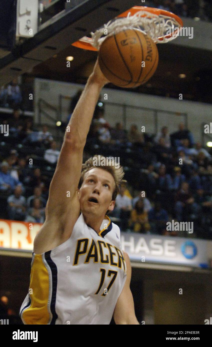 Indiana Pacers forward Mike Dunleavy dunks for two of his 34 points in ...