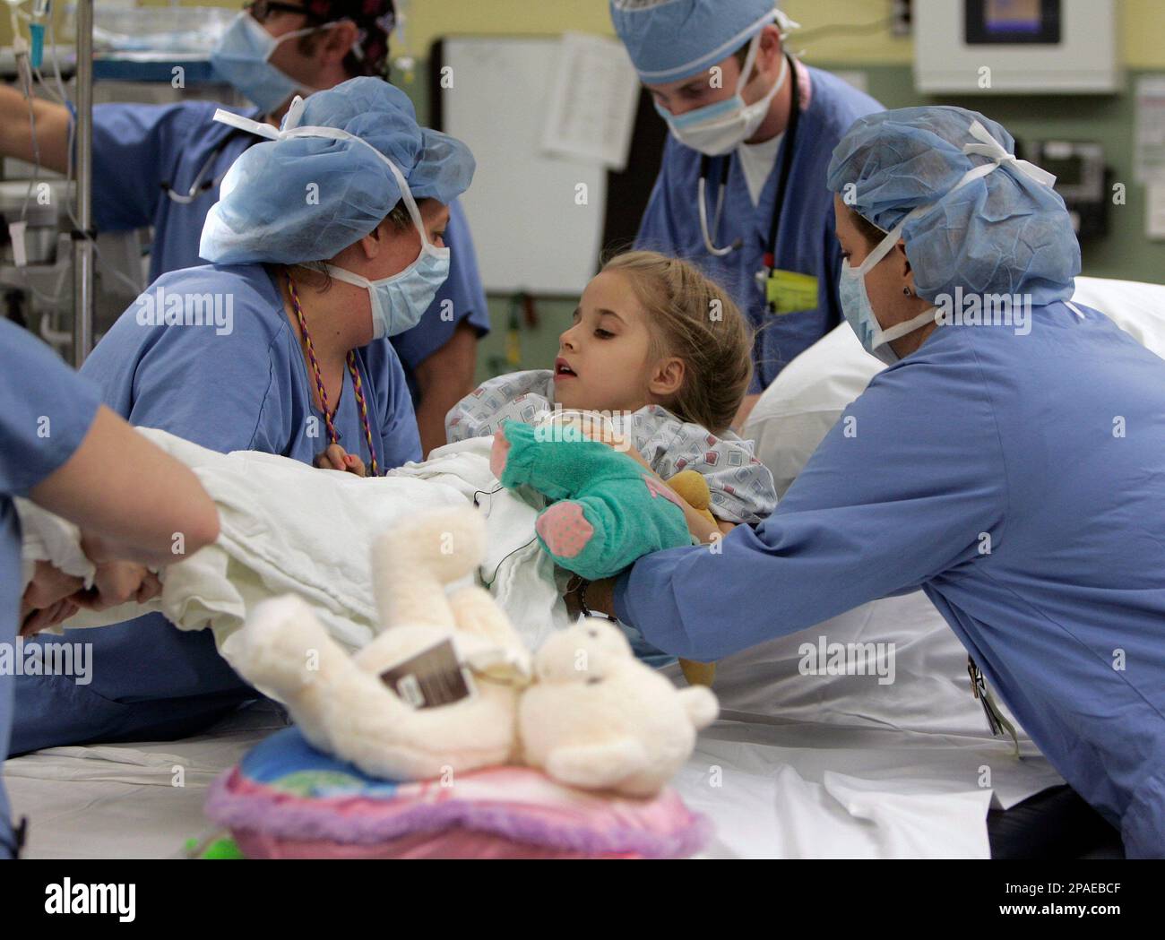 Eight-year-old Sarah Dickman is readied for kidney transplant surgery ...