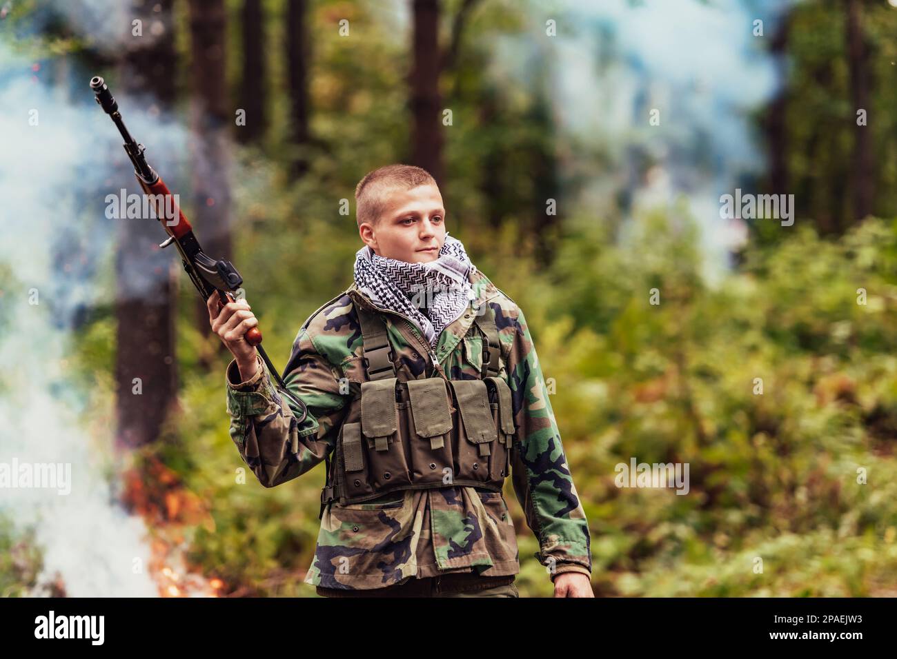 Taliban fighter portrait hi-res stock photography and images - Alamy