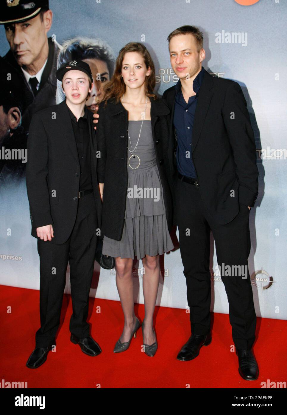 Die Schauspieler Willi Gerk, Valerie Niehaus und Tom Wlaschiha, von ...