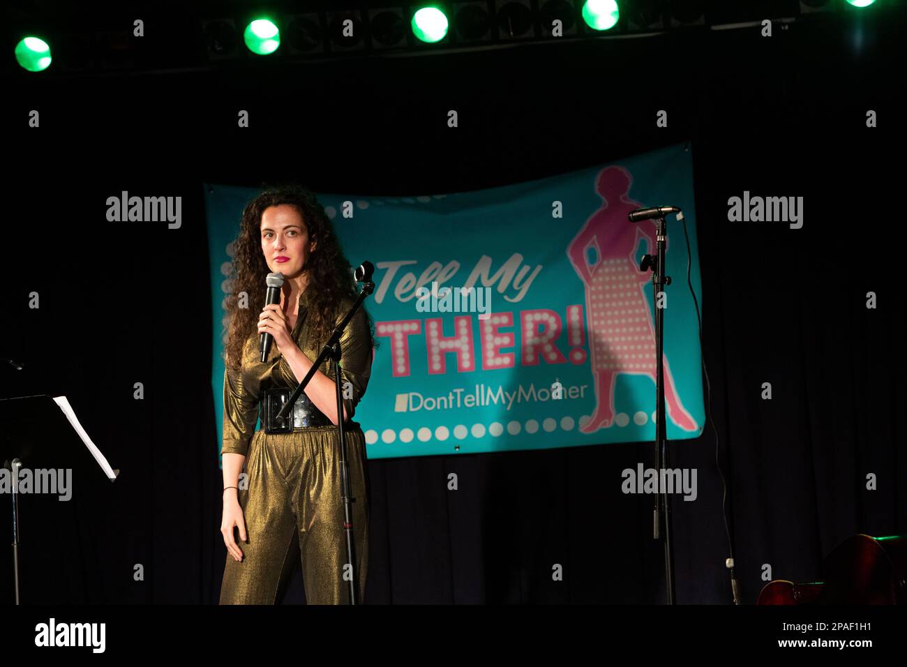 Hannah Friedman performing onstage Stock Photo - Alamy