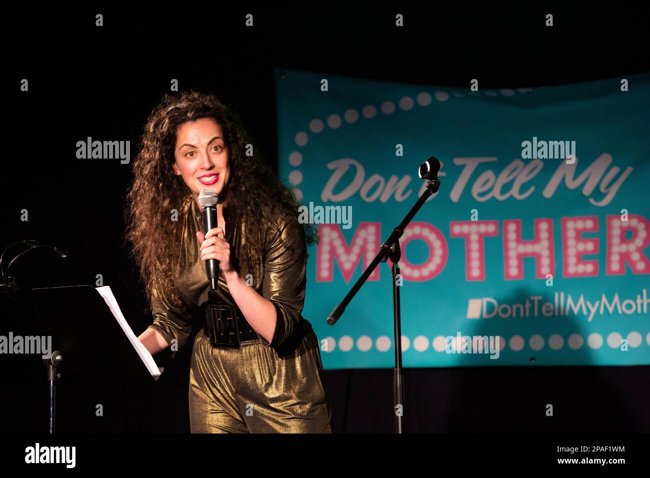 Hannah Friedman performing onstage Stock Photo - Alamy