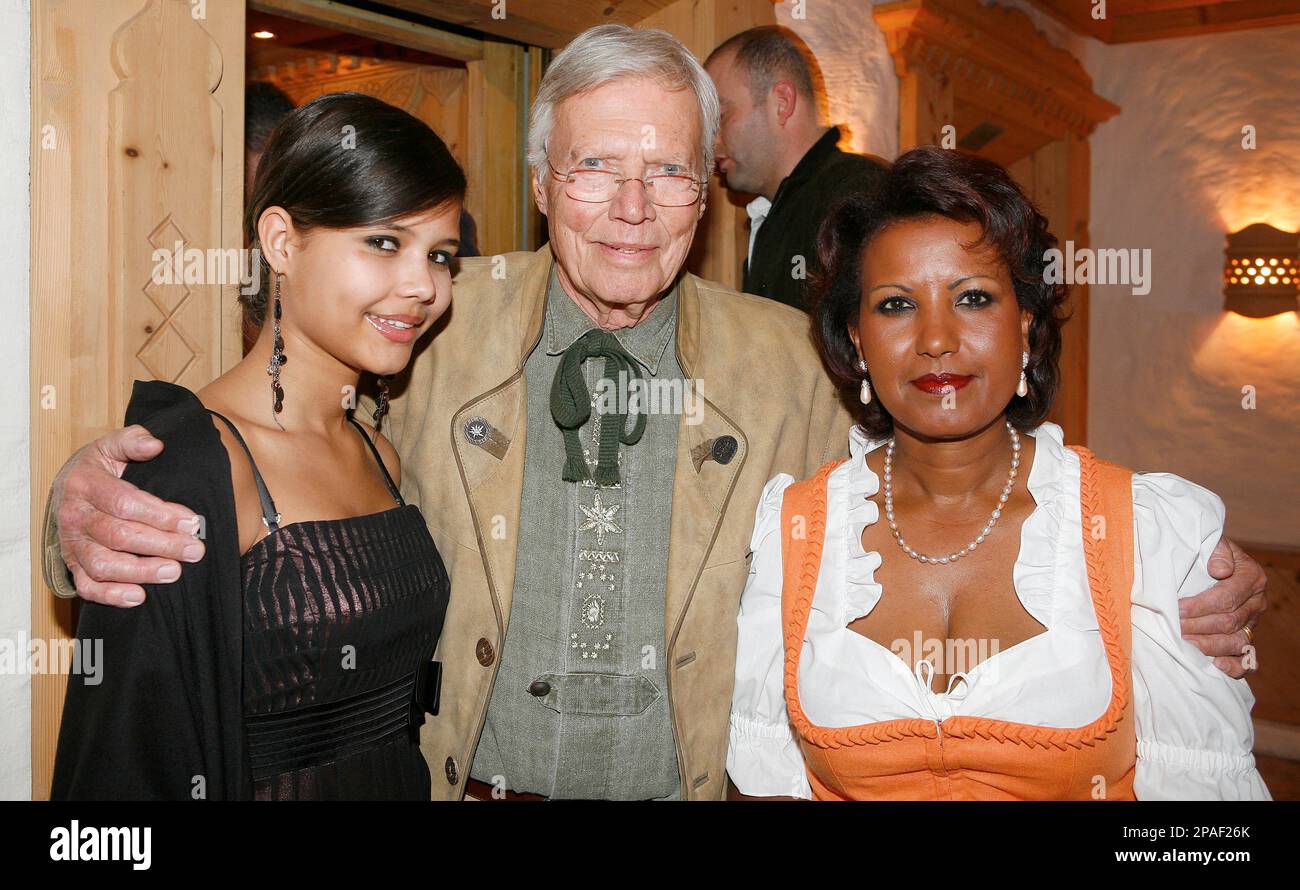 Former German actor Karlheinz Boehm, center, founder of the "Menschen ...