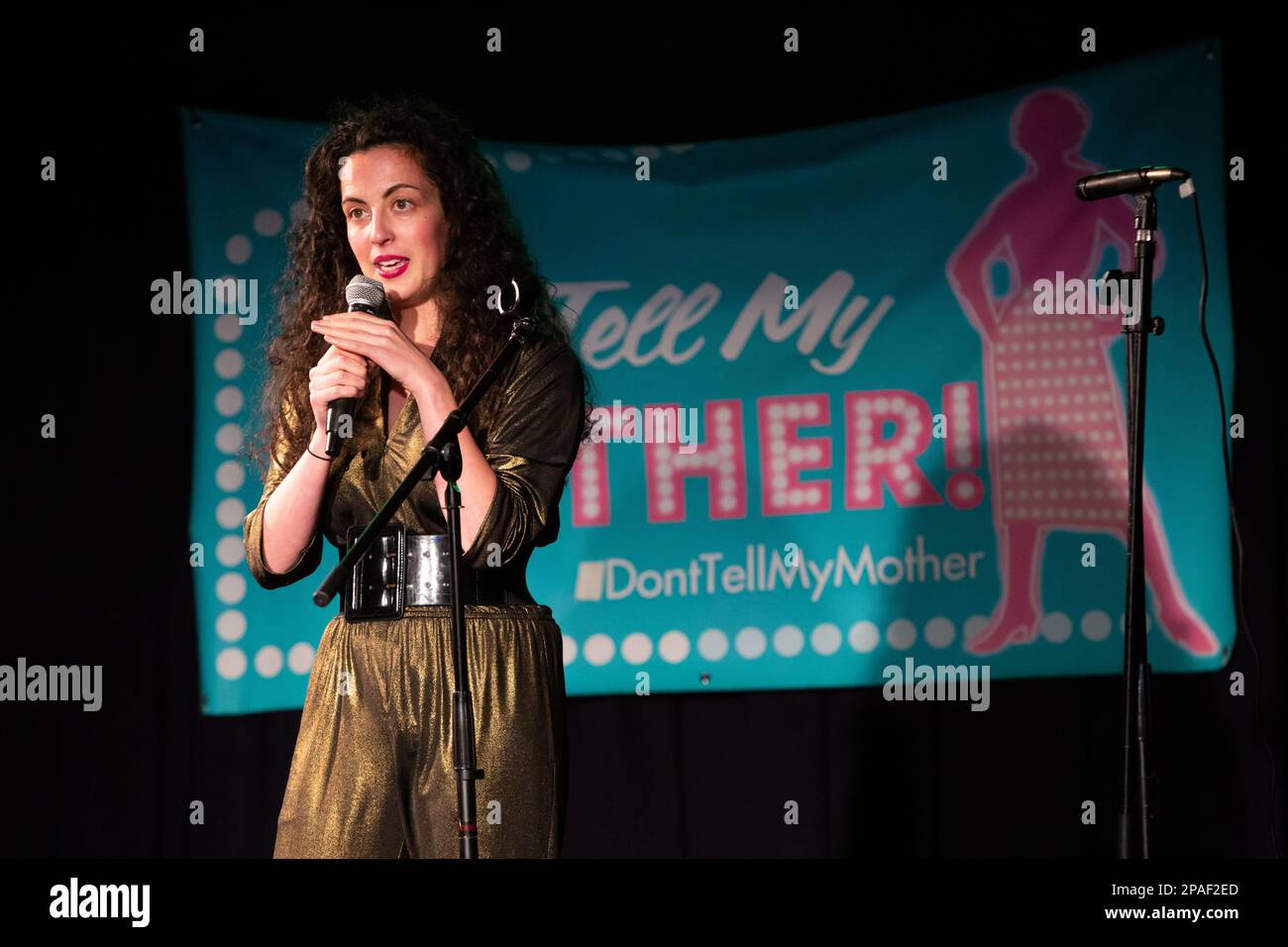 Hannah Friedman performing onstage Stock Photo - Alamy