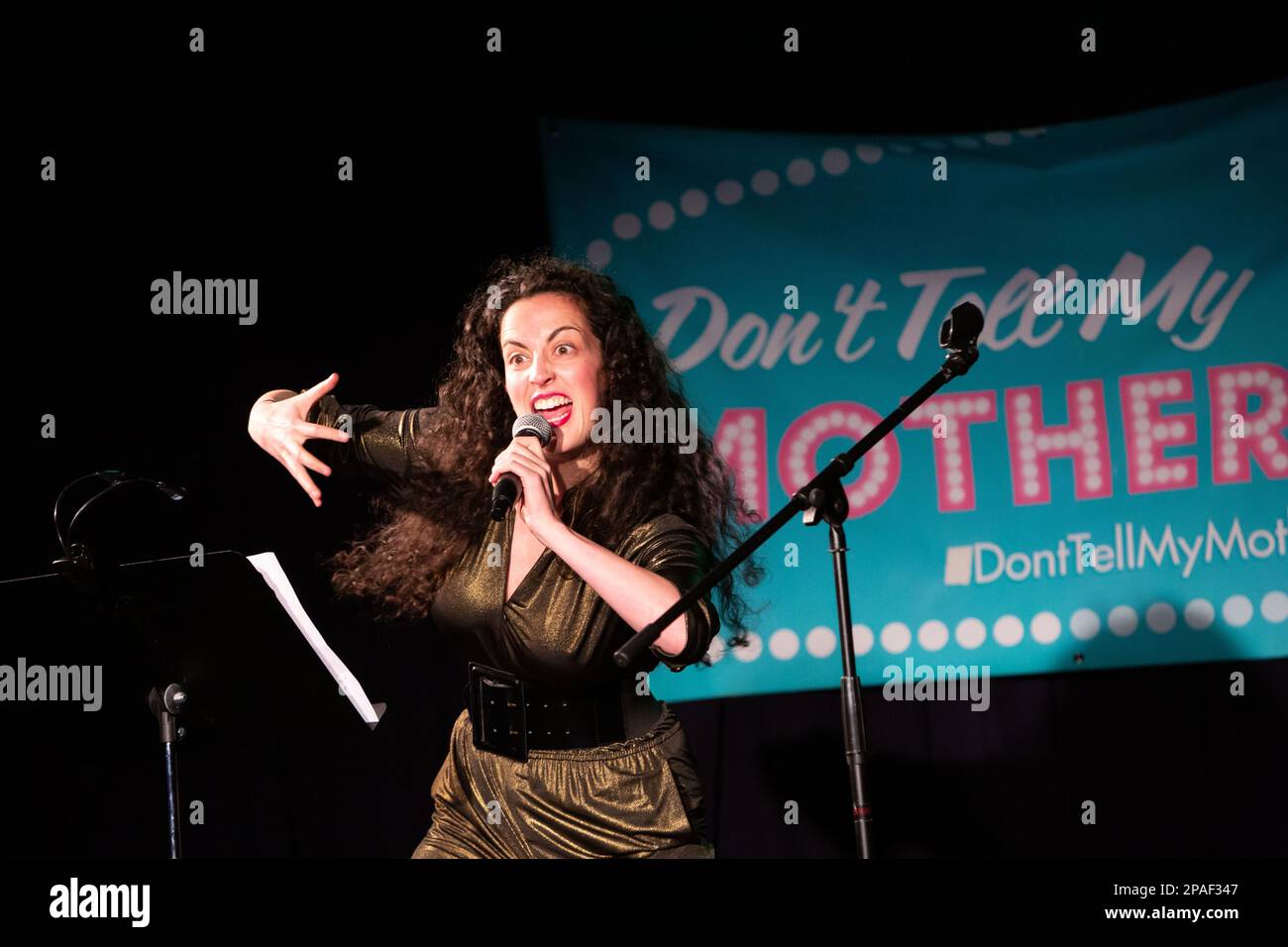Hannah Friedman performing onstage Stock Photo - Alamy