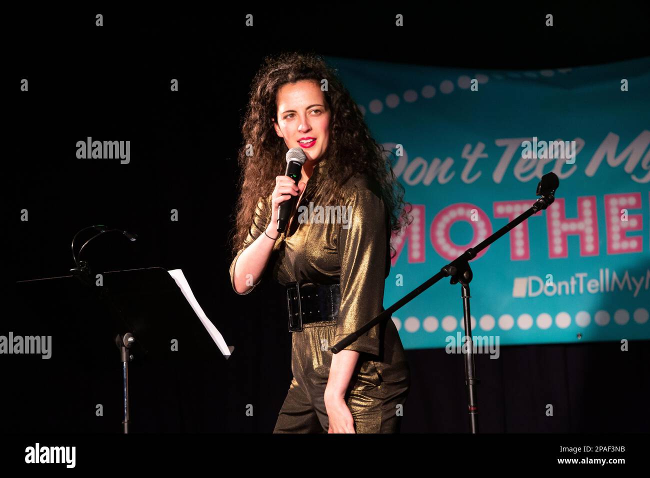 Hannah Friedman performing onstage Stock Photo - Alamy