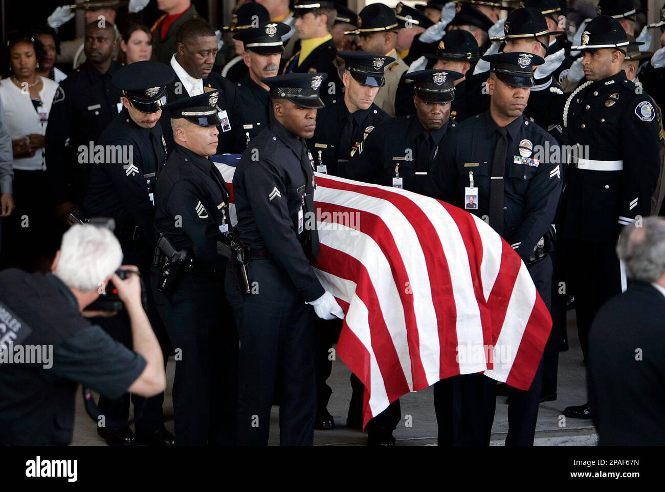 Funeral for Los Angeles Police Department SWAT officer Randal Simmons ...