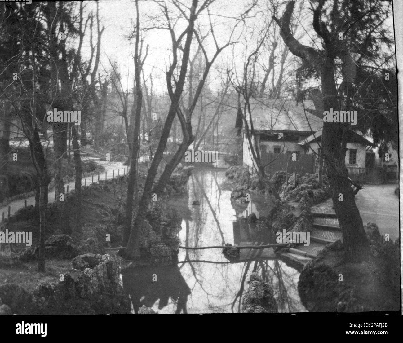 1914 , march , Milano , ITALY : The Via Palestro Gardens - ITALIA ...