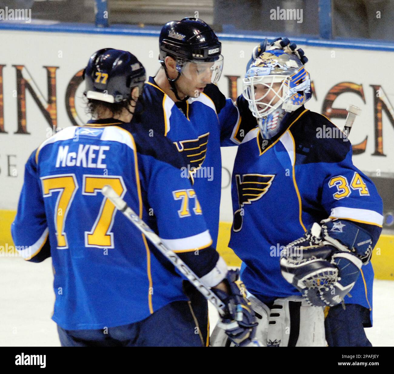 St. Louis Blues' Martin Rucinsky, center, of the Czech Republic, and ...
