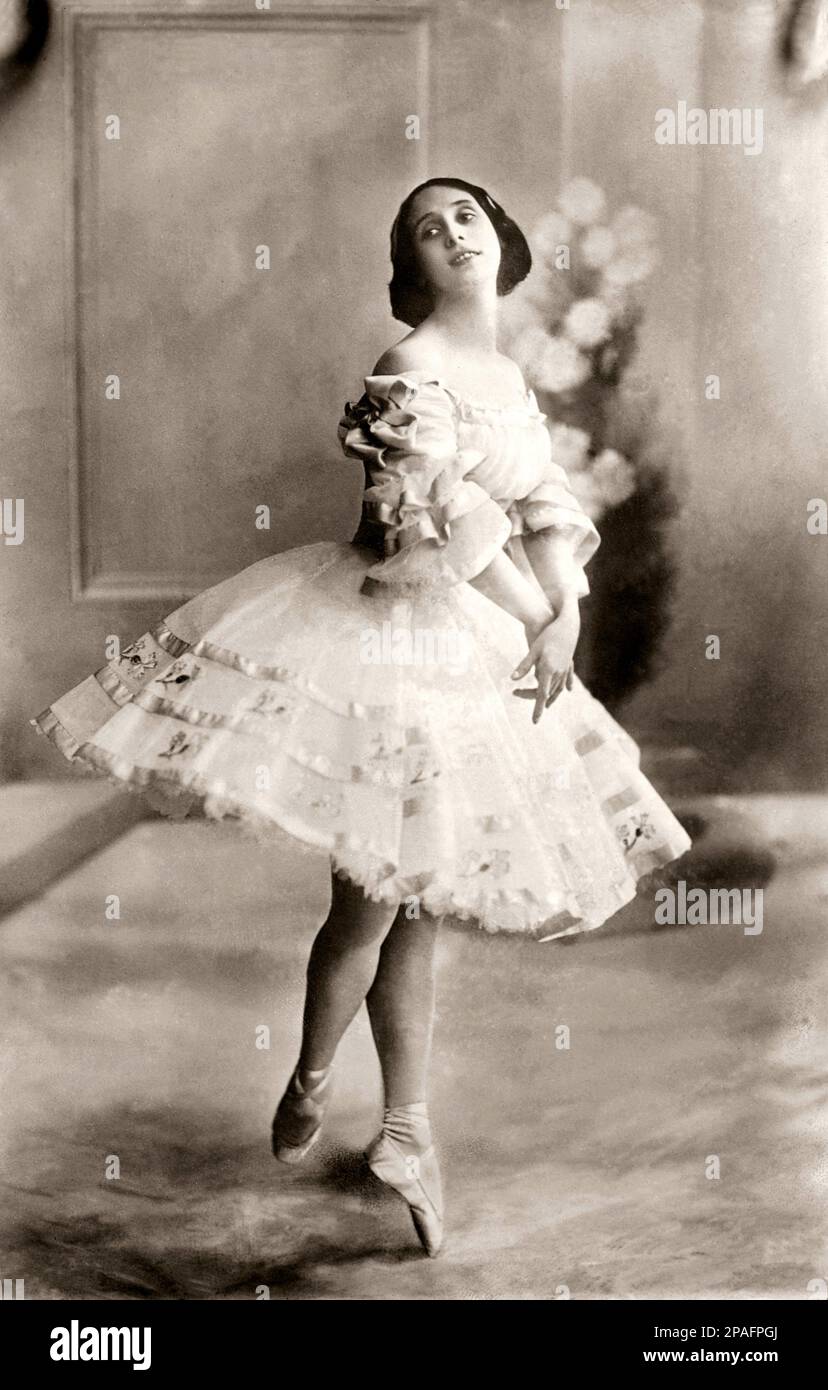 Vaslav nijinsky portrait hi-res stock photography and images - Alamy