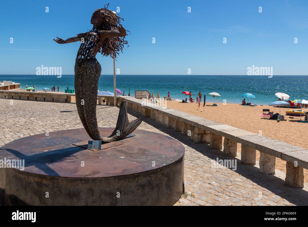 Albufeira mermaid hi-res stock photography and images - Alamy