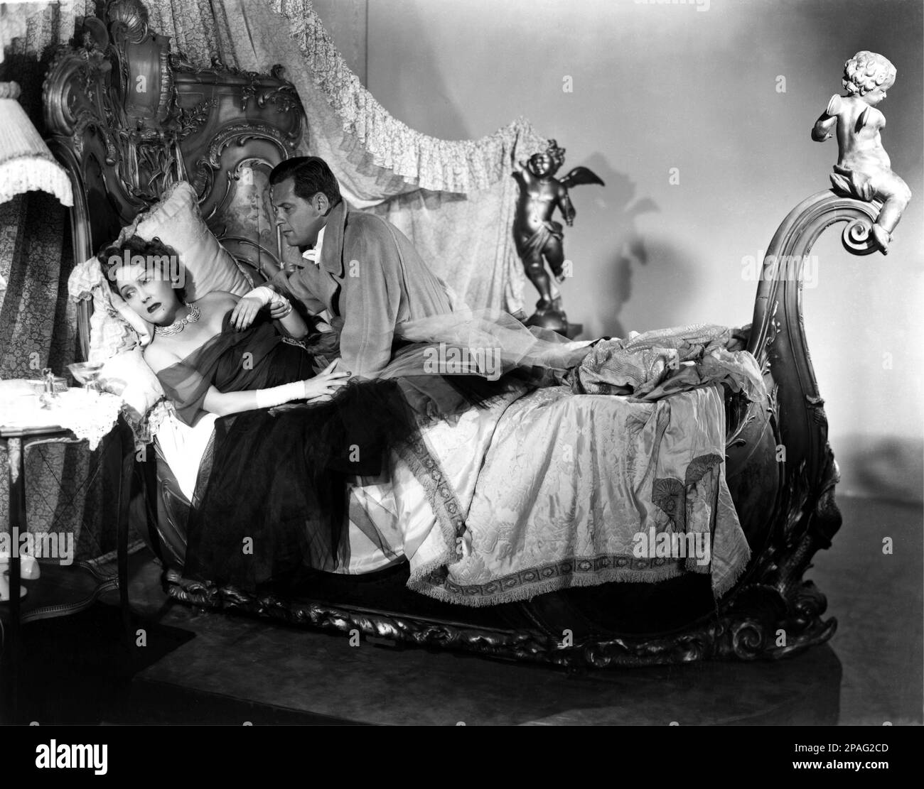 1951 : The movie actress GLORIA SWANSON ( Chicago 1898 - New York 1983 ) as Norma Desmond in ...