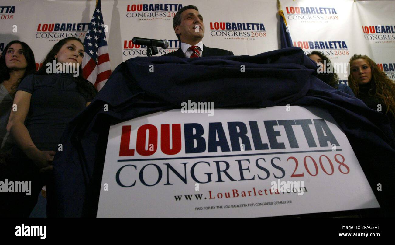 Hazleton Mayor Lou Barletta (Hazleton-R) flanked by his daughters Kelly ...