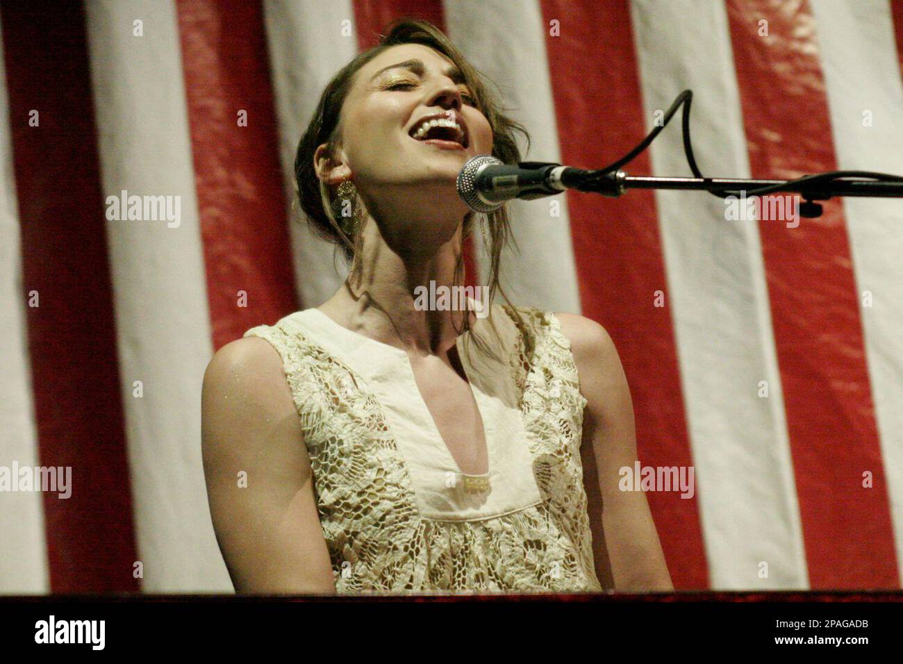 Sara Bareilles sings at The Warfield Theatre in San Francisco Calif ...