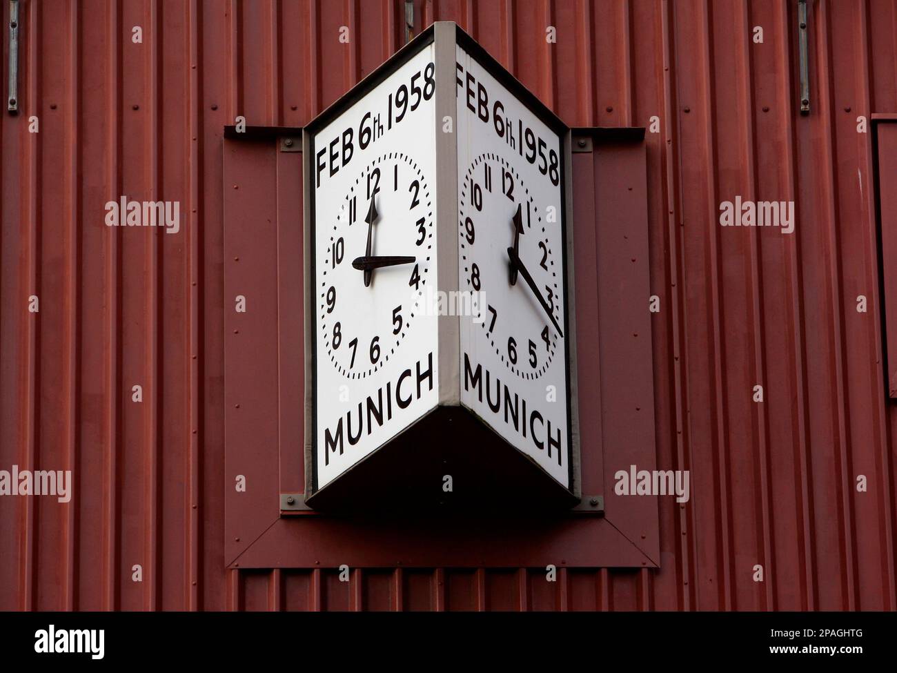 ** FILE ** Image of the Munich clock at Manchester United's Old ...