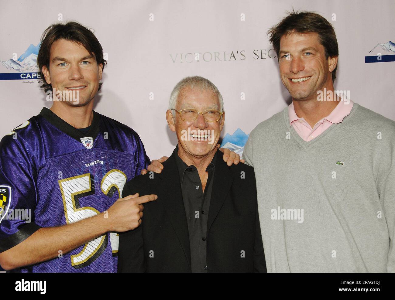 From left, actor Jerry O'Connell poses with his father Michael O ...