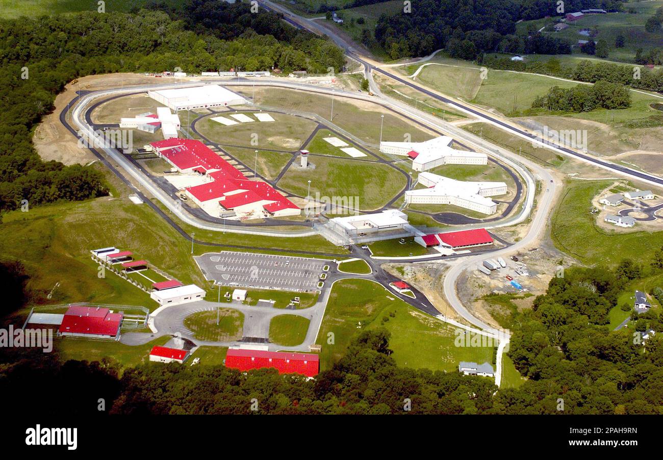 The Little Sandy Correctional Complex is shown in this Aug. 14, 2004 ...