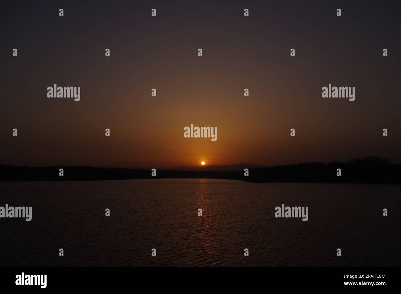 Sun light and dusk hi-res stock photography and images - Alamy