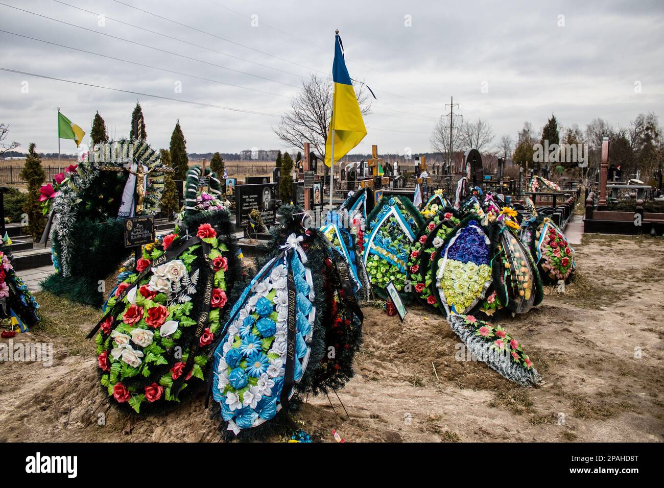 Ornate graves of Ukrainian soldiers who died during the Battle of Irpin ...