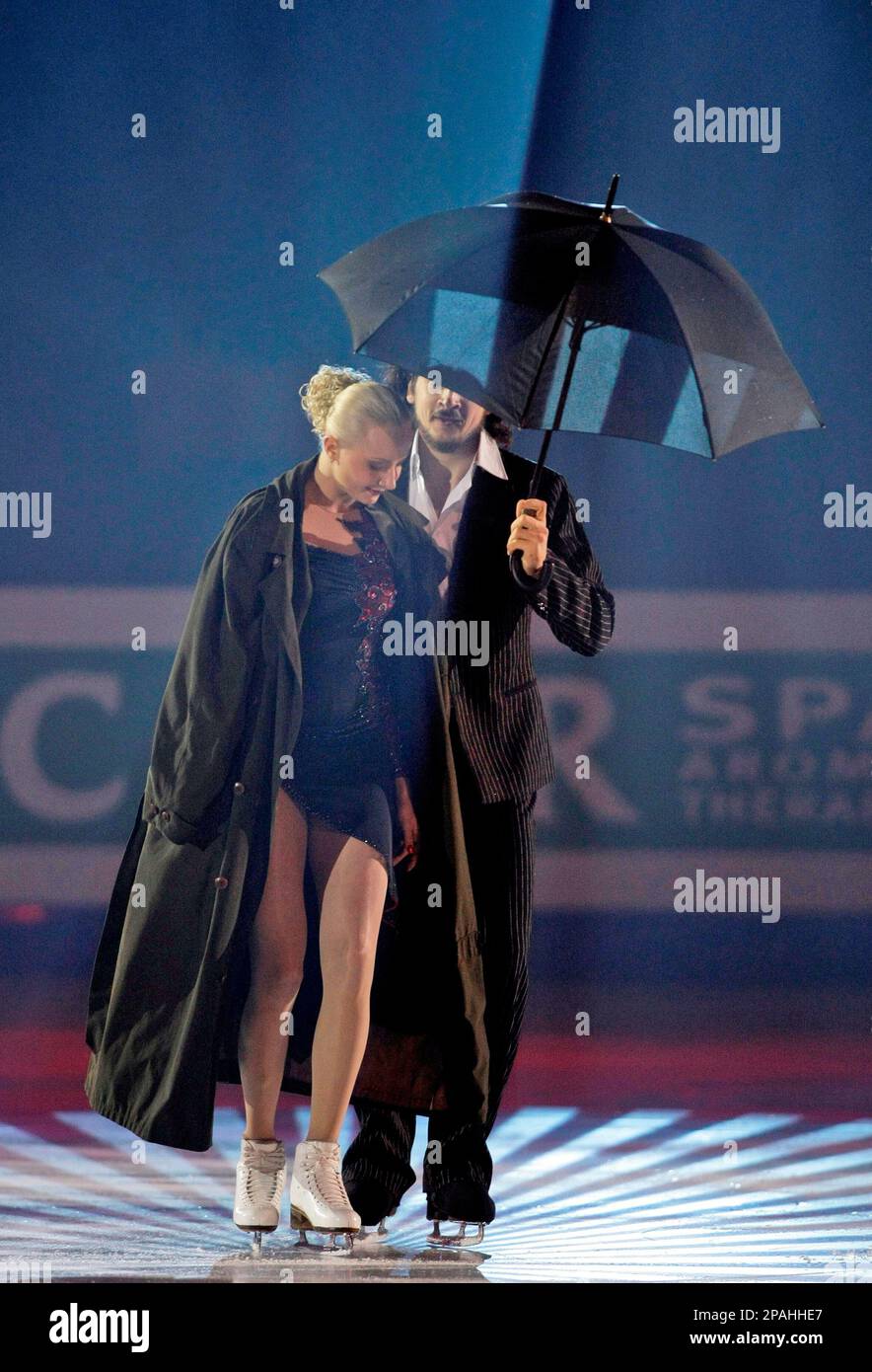 Gold medalists Russian ice dancers Oksana Domnina and Maxim Shabalin ...