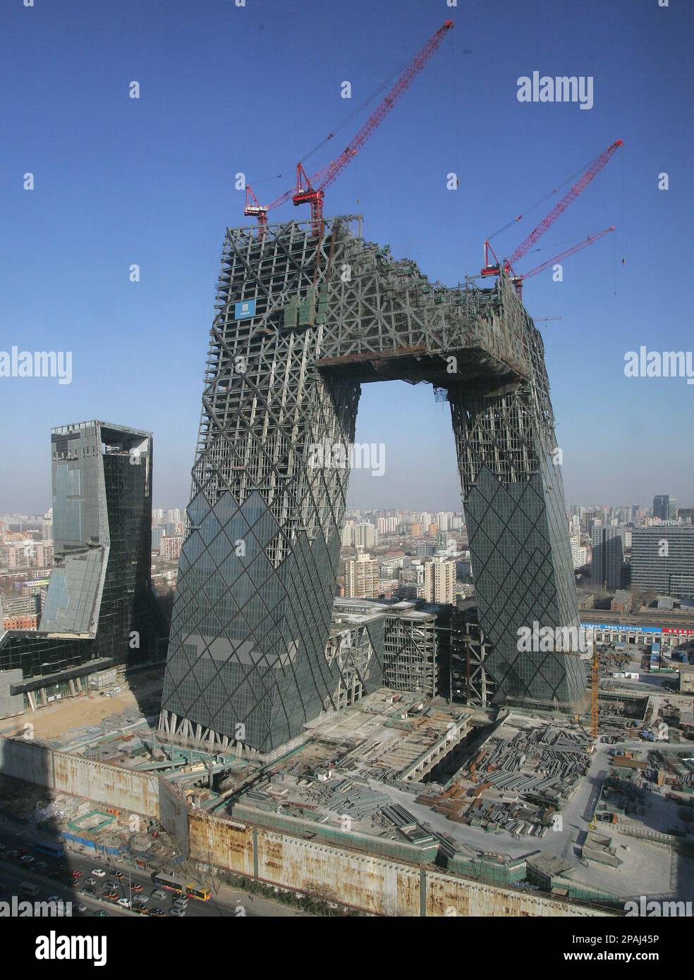 The construction site of the new China Central Television headquarters ...