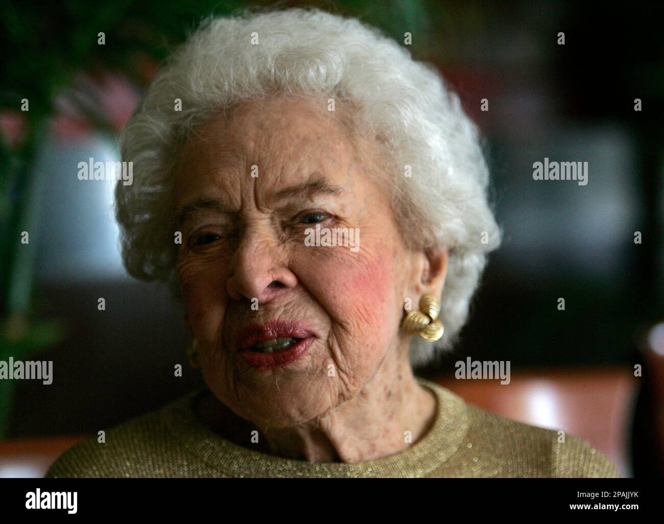 Doris Eaton Travis, 103, the last living original Ziegfeld girl ...