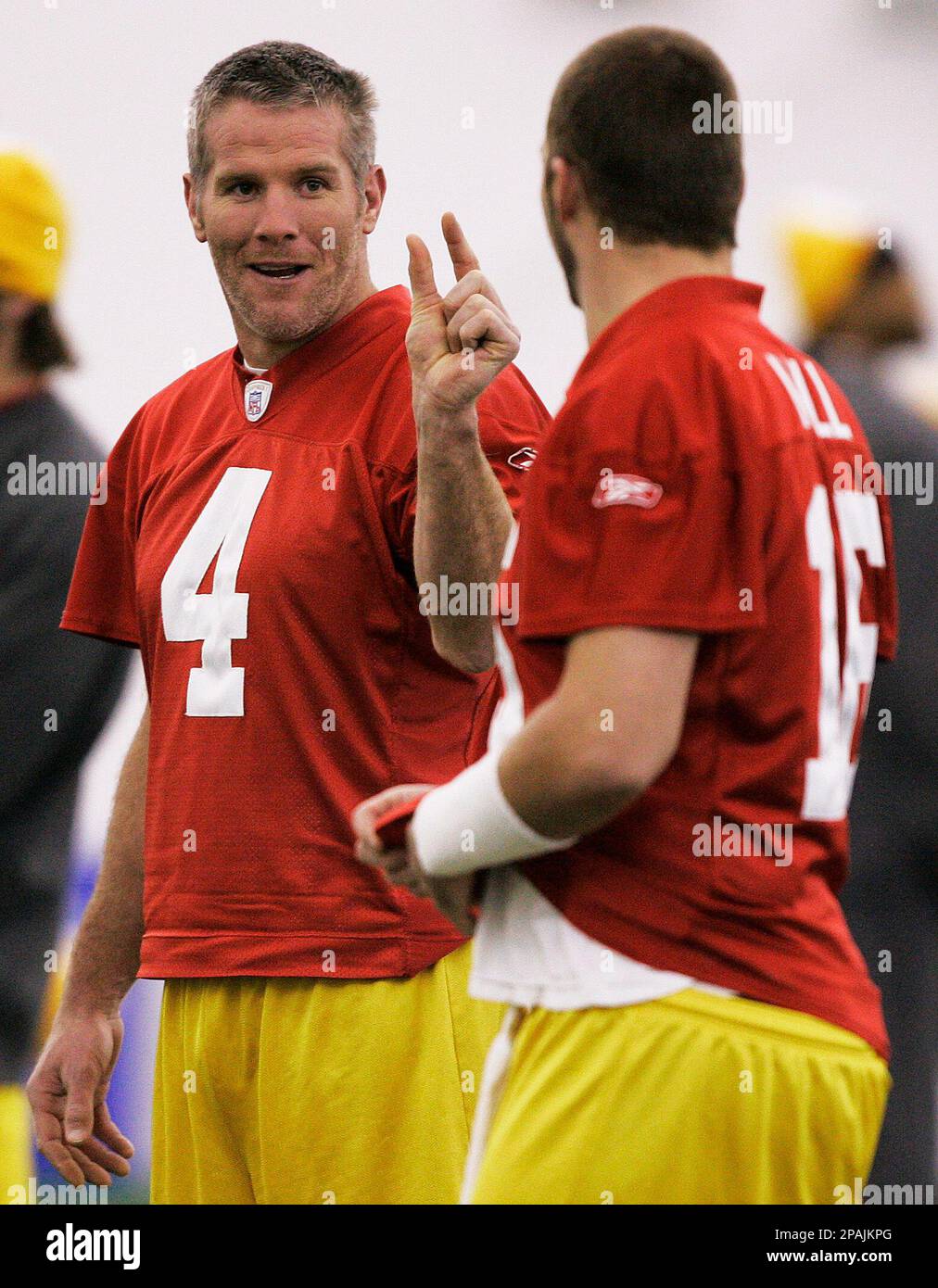 Green Bay Packers quarterback Brett Favre (4) has some fun with ...