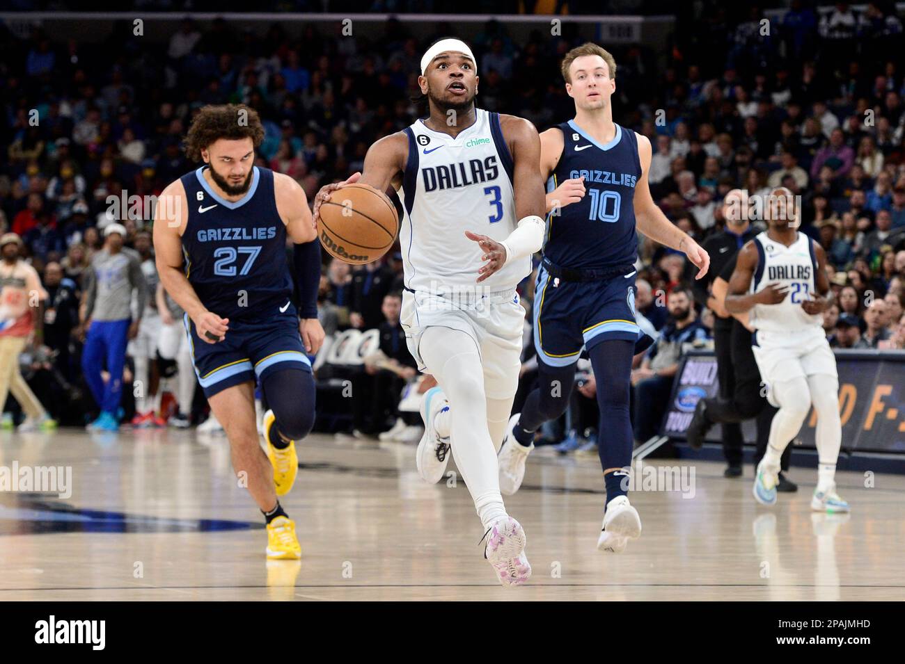 Dallas Mavericks guard Jaden Hardy (3) drives ahead of Memphis ...