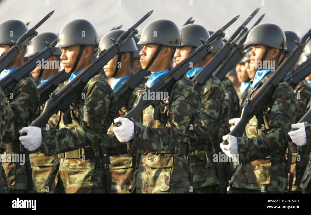 Thai soldiers march during a ceremony marking Thailand's Armed Forces ...