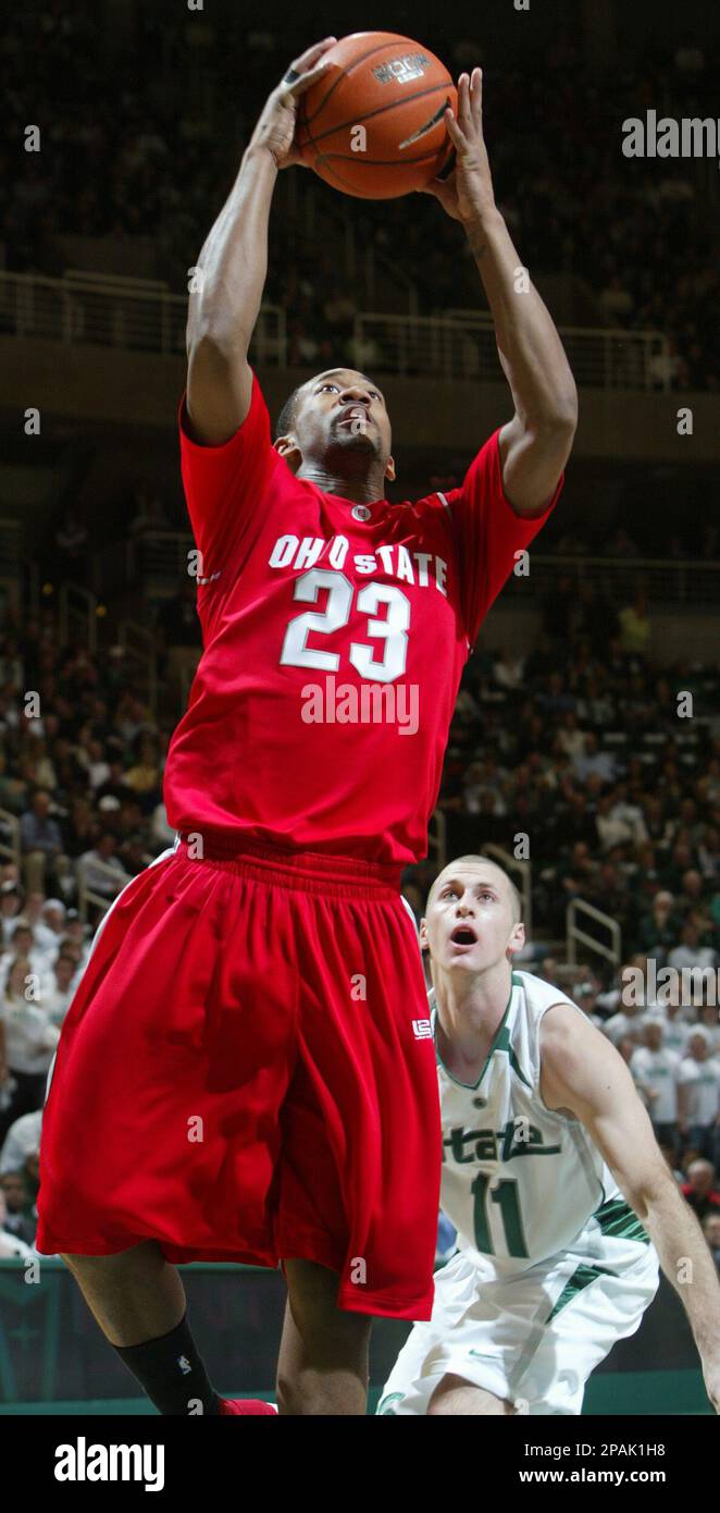 Ohio State's David Lighty (23) shoots against Michigan State's Drew ...