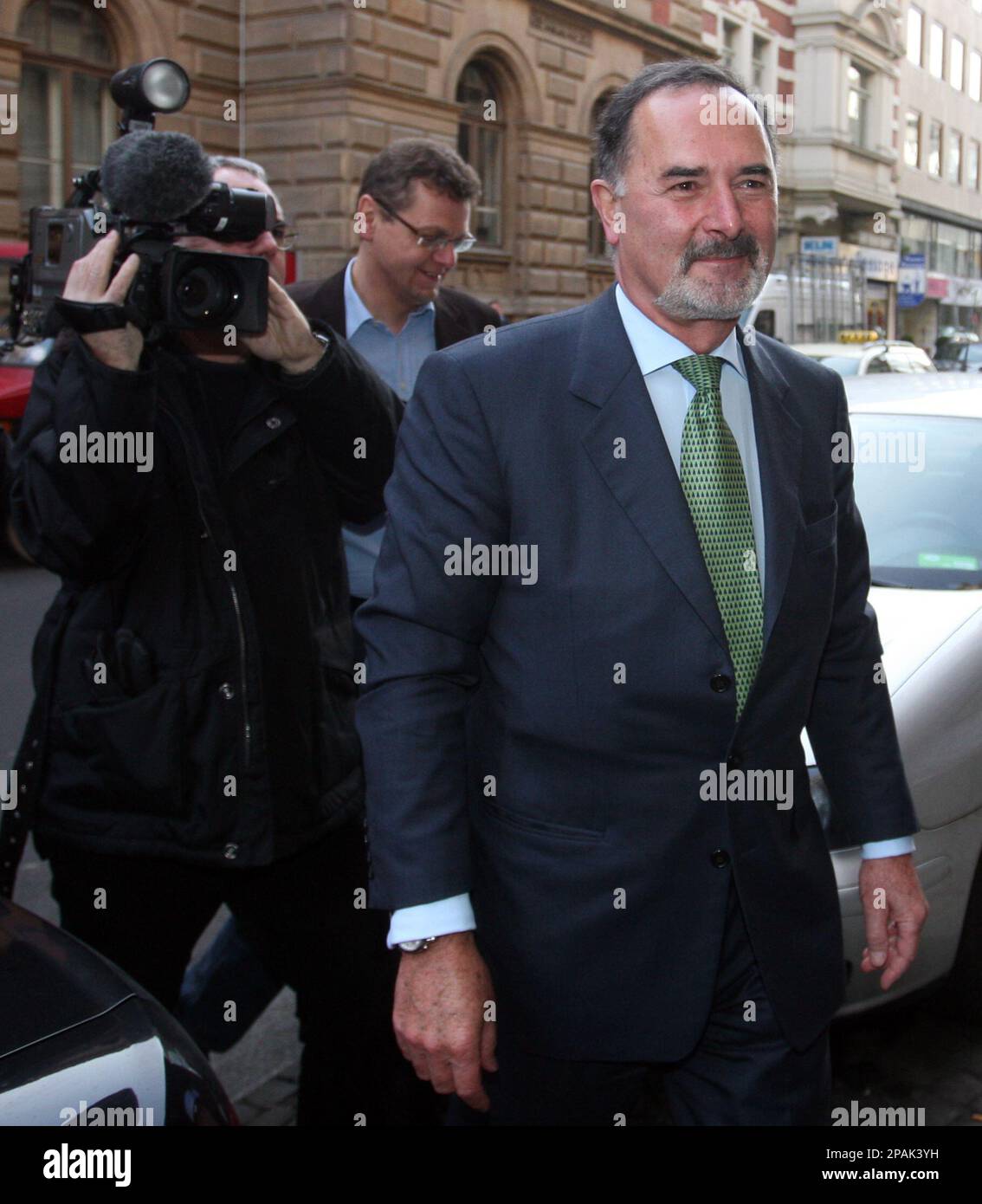 Der ehemalige Vorstandsvorsitzende der Volkswagen AG, Bernd ...