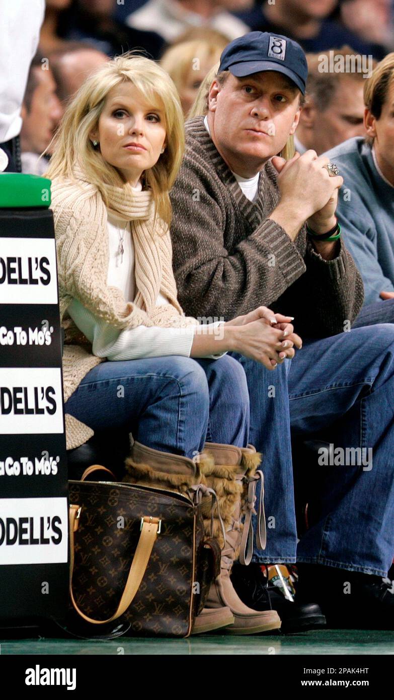 Shonda Schilling