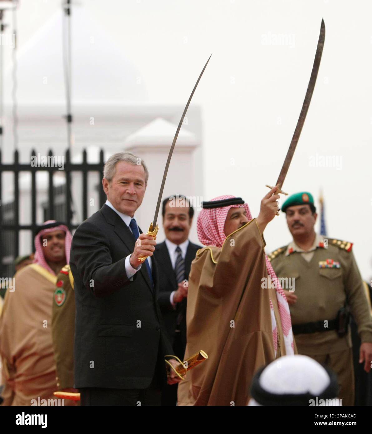 US President George W. Bush, left, and Bahrain's king, Hamad bin Isa Al ...