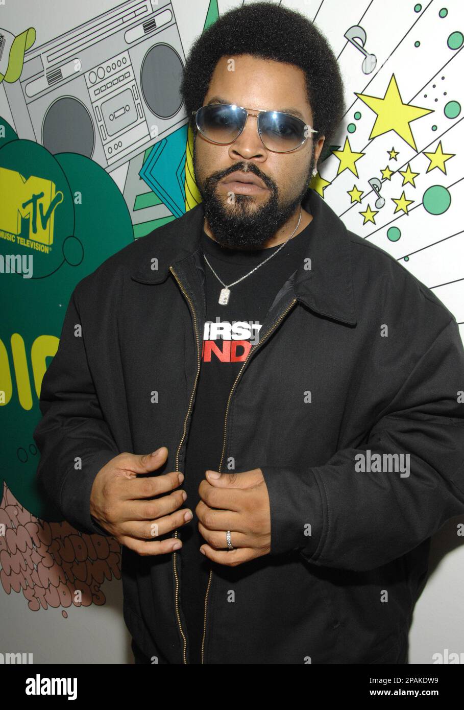 Actor Ice Cube poses backstage after taping an appearance on MTV's ...