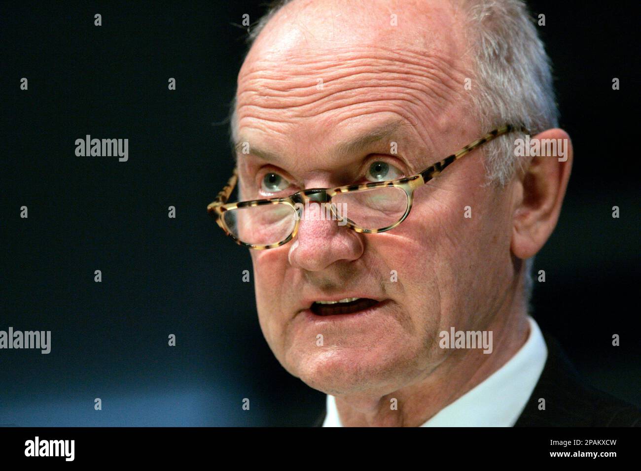 ** ARCHIV ** Ferdinand Piech, Aufsichtsratsvorsitzender der Volkswagen ...