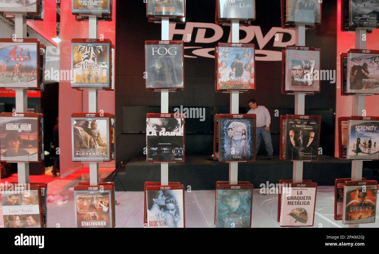 HD DVD movies are shown at the HD DVD booth at the Las Vegas Convention ...