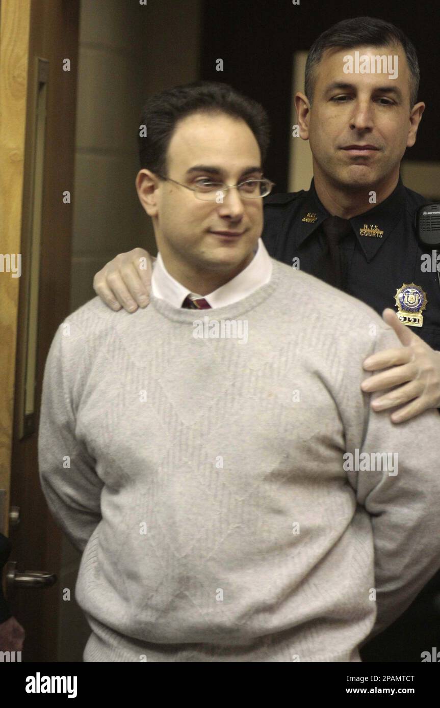 Martin Tankleff enters the court room for his bail hearing Thursday ...